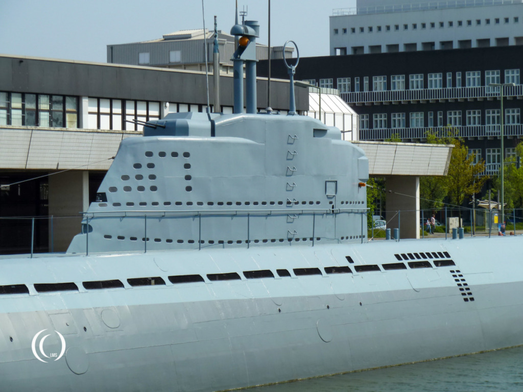 U-boat Type XXI ‘Wilhelm Bauer’ (U-2540) Kriegsmarine Submarine | LandmarkScout