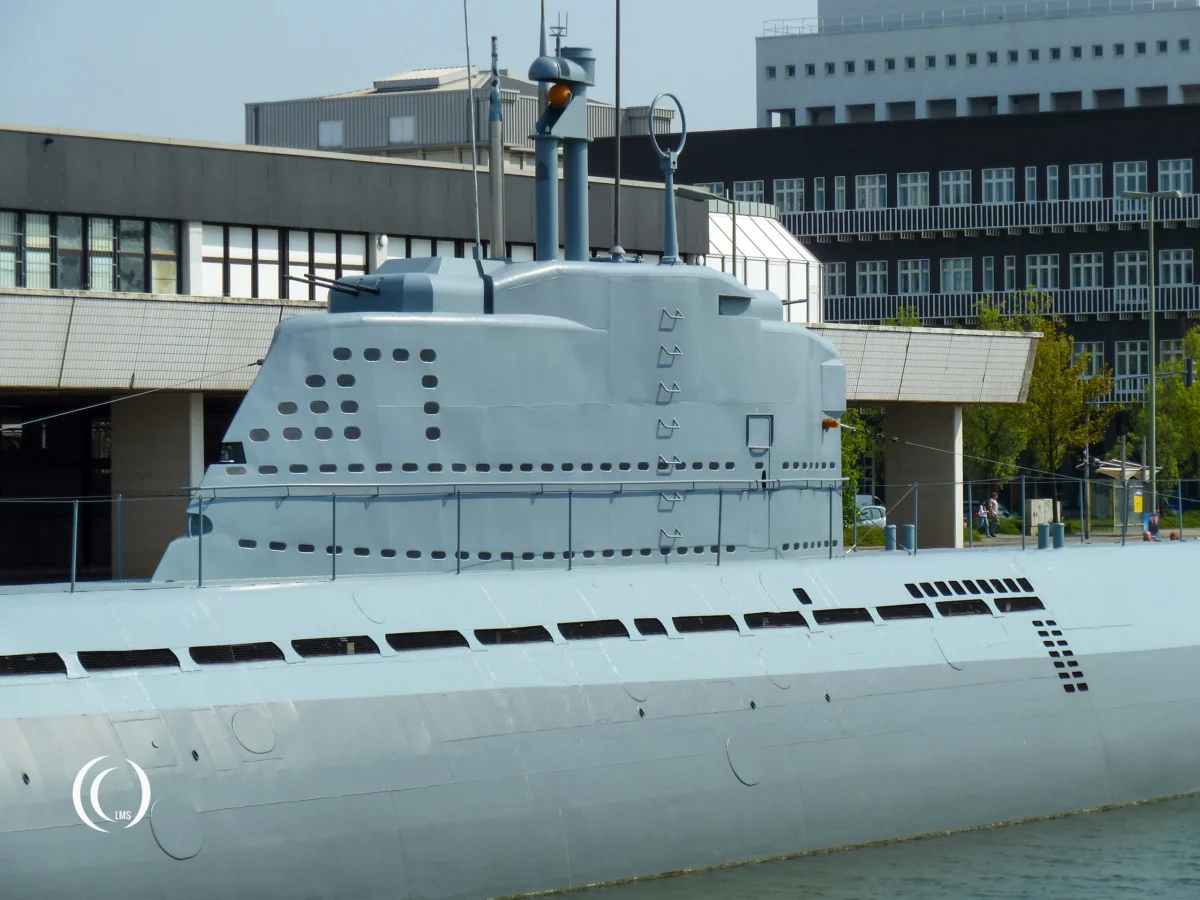 U-boat Type XXI ‘Wilhelm Bauer’ (U-2540) Kriegsmarine Submarine | LandmarkScout