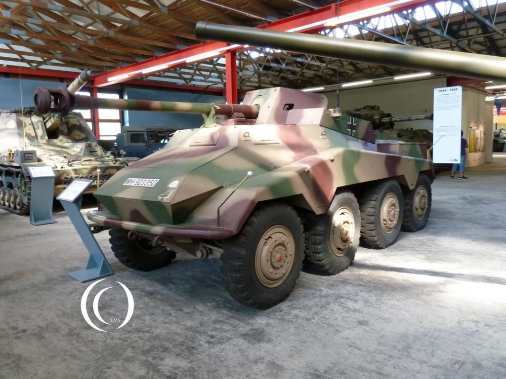 Schwerer Panzerspähwagen Sd.Kfz. 234/4 – Armored Car with a 7,5 cm PaK ...