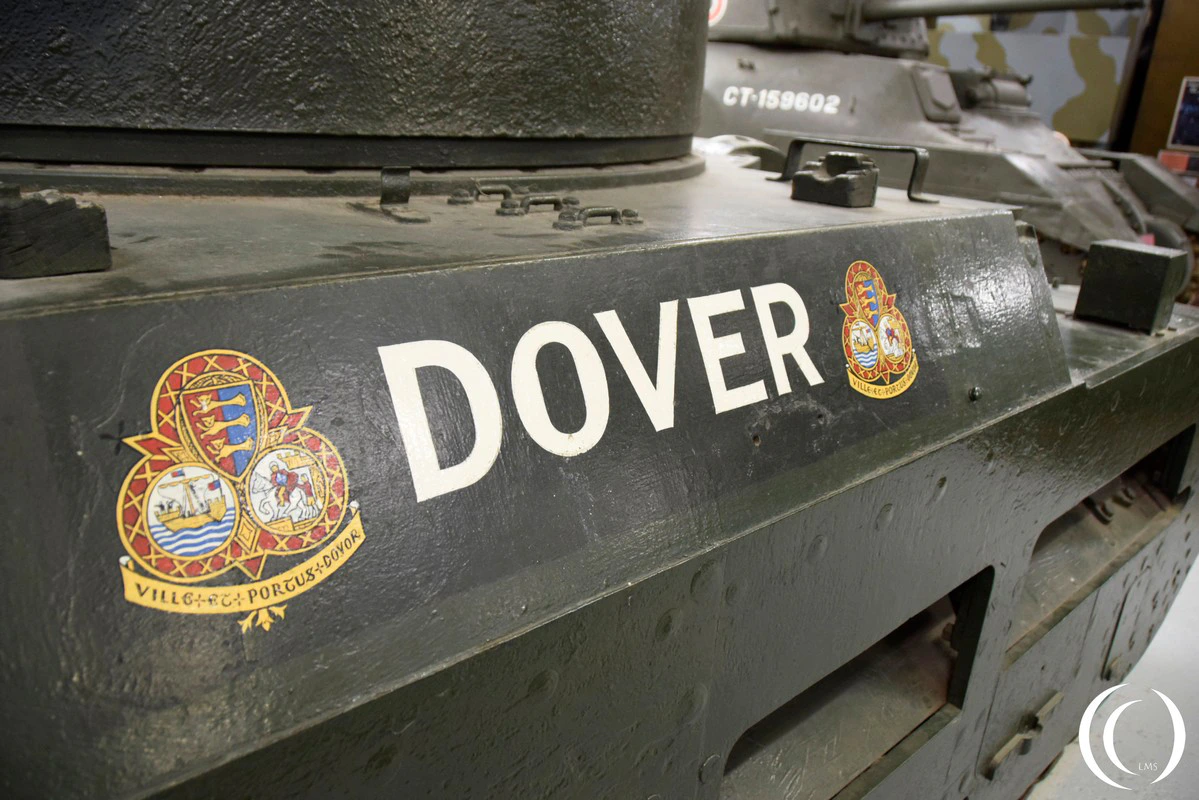 Canal Defense Light CDL – Infantry Tank Matilda Mk II | LandmarkScout