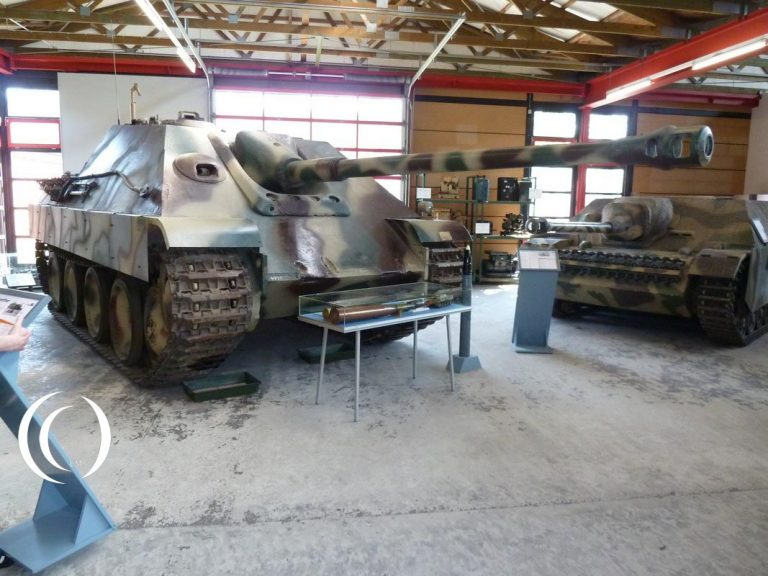 WW2 German Panzer V (Panther) Tank Destroyers | LandmarkScout