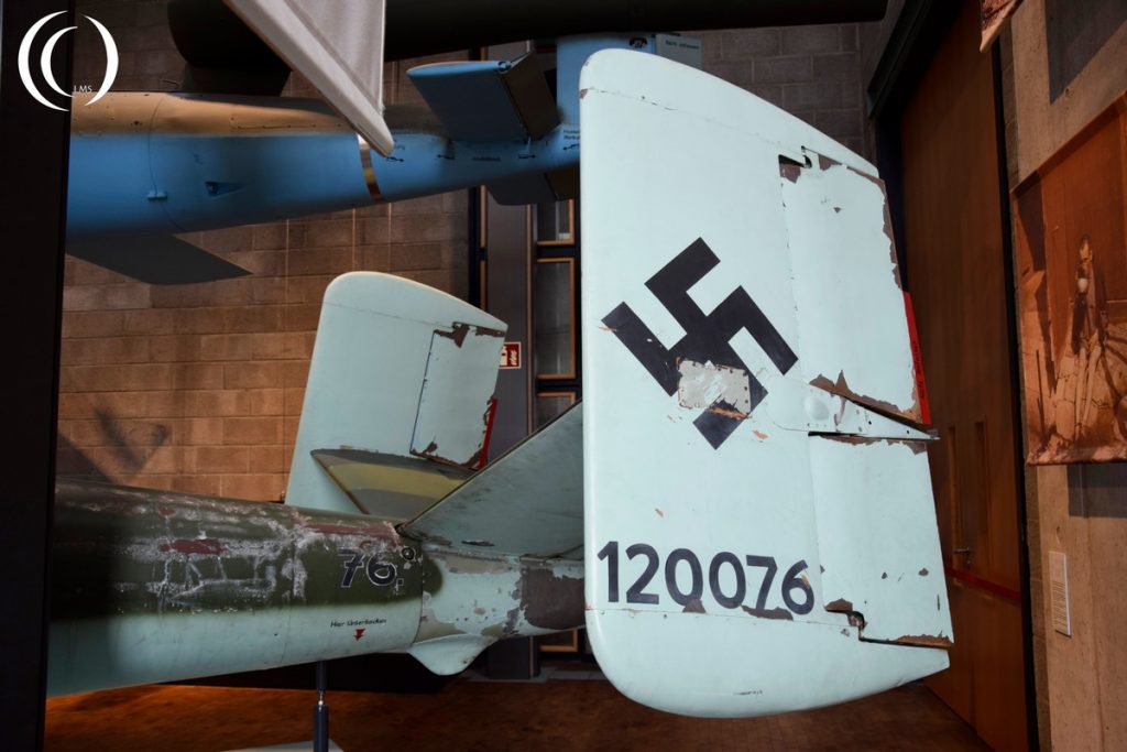 Heinkel He 162 A-2- Volksjäger – Salamander – The Nazi’s Wooden Jet ...