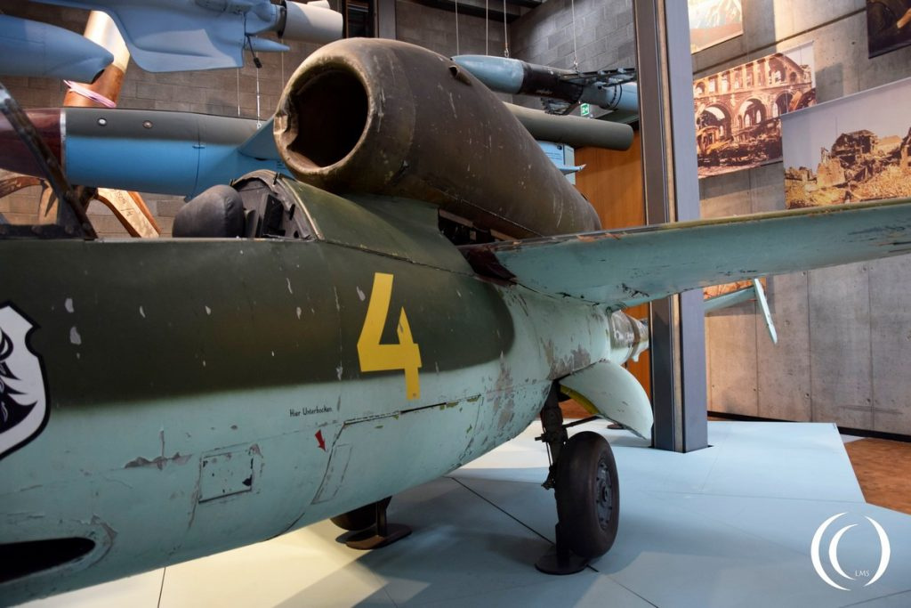 Heinkel He 162 A-2- Volksjäger – Salamander – The Nazi’s Wooden Jet ...