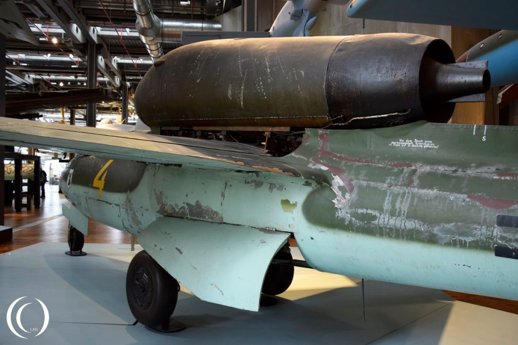 Heinkel He 162 A-2- Volksjäger – Salamander – The Nazi’s Wooden Jet ...
