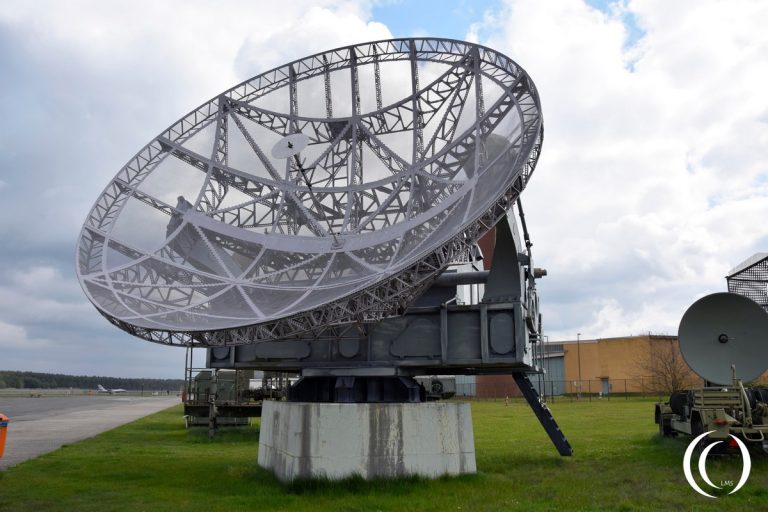 Würzburg Riese FuMg 65 – a German Gun laying Radar | LandmarkScout