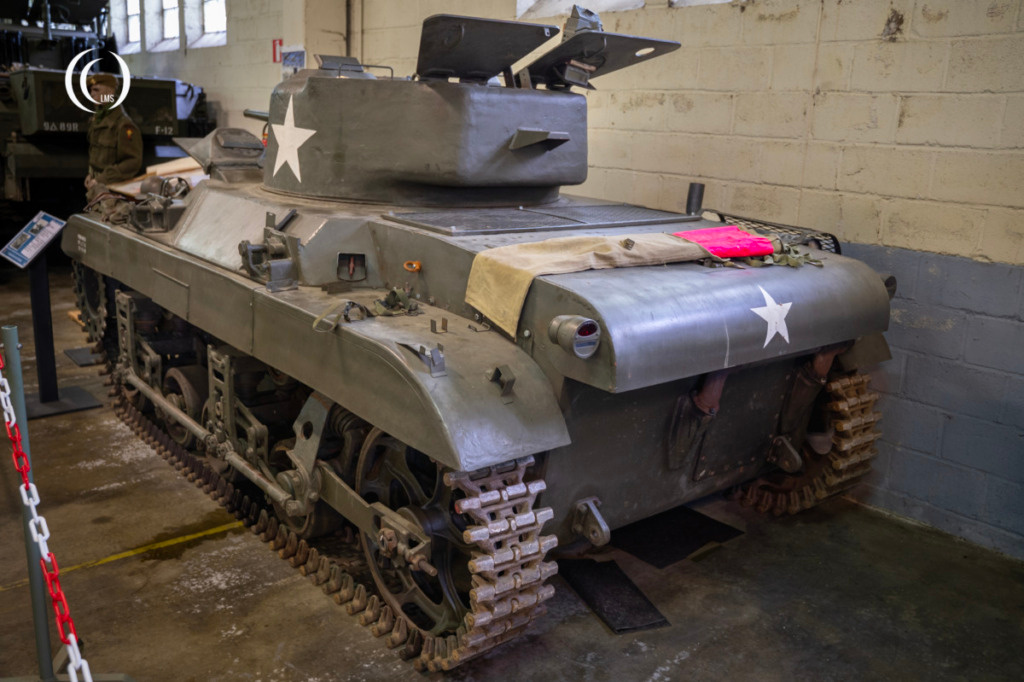 Marmon Herrington M22 Locust (T9) – British Airborne Light Tank ...