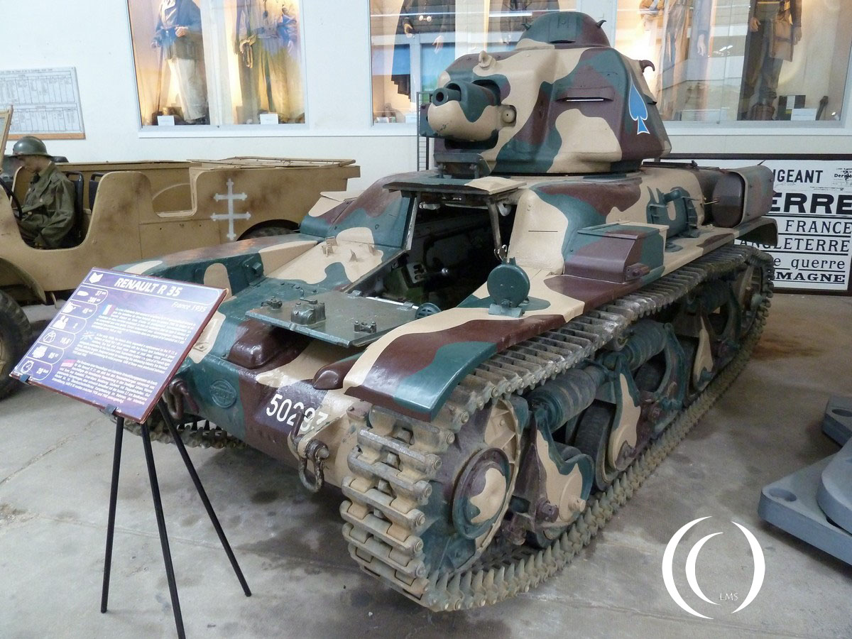 Renault R 35 – French Light Tank | LandmarkScout