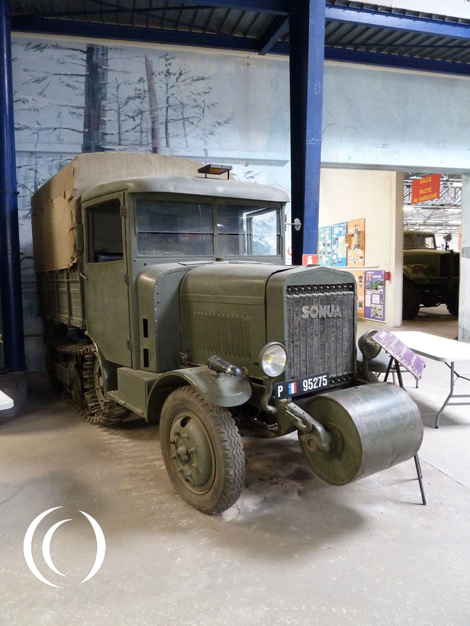 Somua MCG5 – French Half Track Artillery Tractor | LandmarkScout