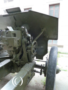 122 mm Howitzer M1938 (M-30) – Russian Field Howitzer | LandmarkScout