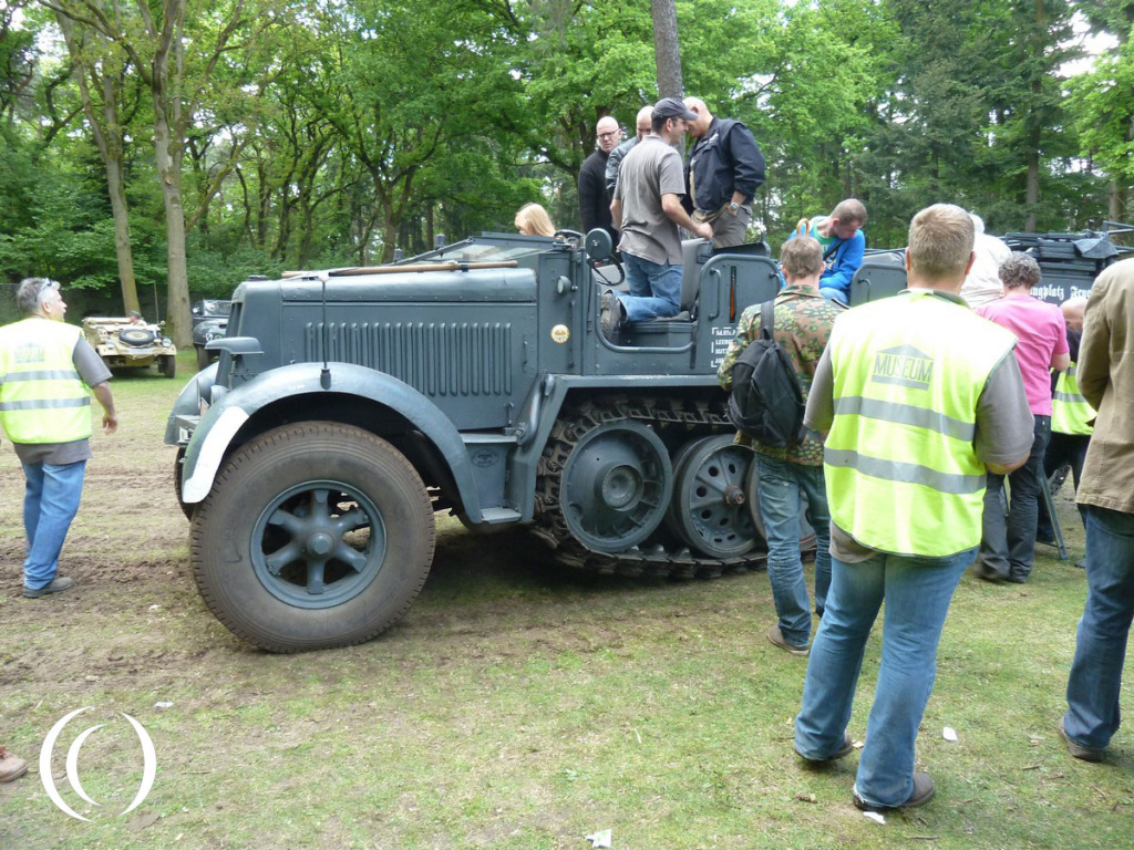 Sd.Kfz. 7 – Krauss-Maffei 8 ton German Halftrack Gun Crew Version ...
