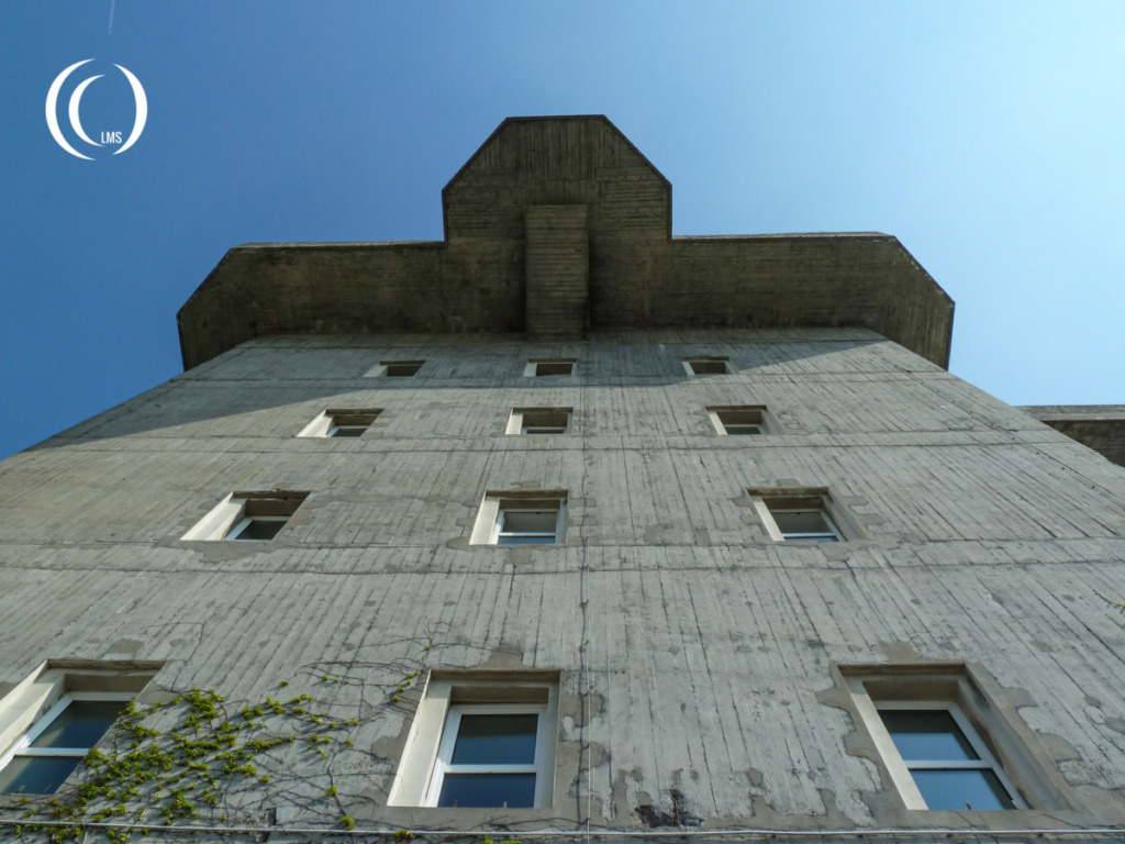 Flakturm Type IV – A Hochbunker at Heiligengeistfeld – St. Pauli ...