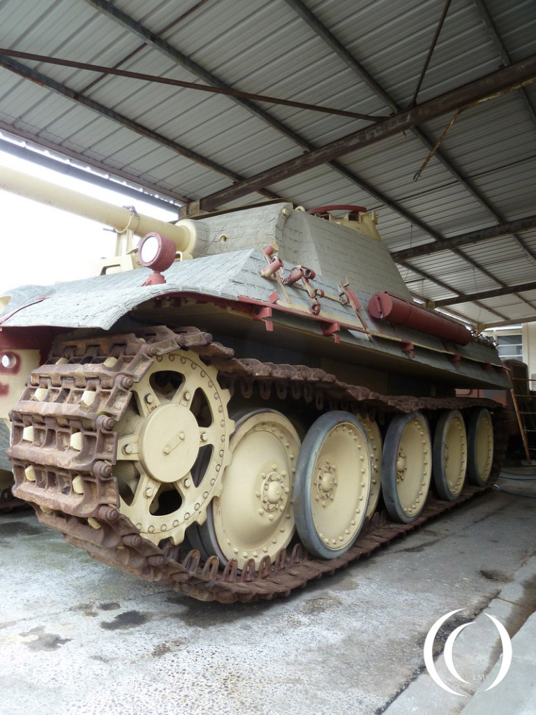 Panzerkampfwagen V Ausführung G – German Panther Tank | LandmarkScout