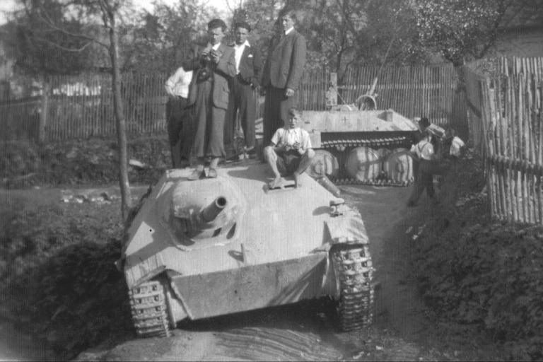 Bergepanzer 38(t) – Sd.Kfz. 136 – German Armored Recovery Vehicle based ...