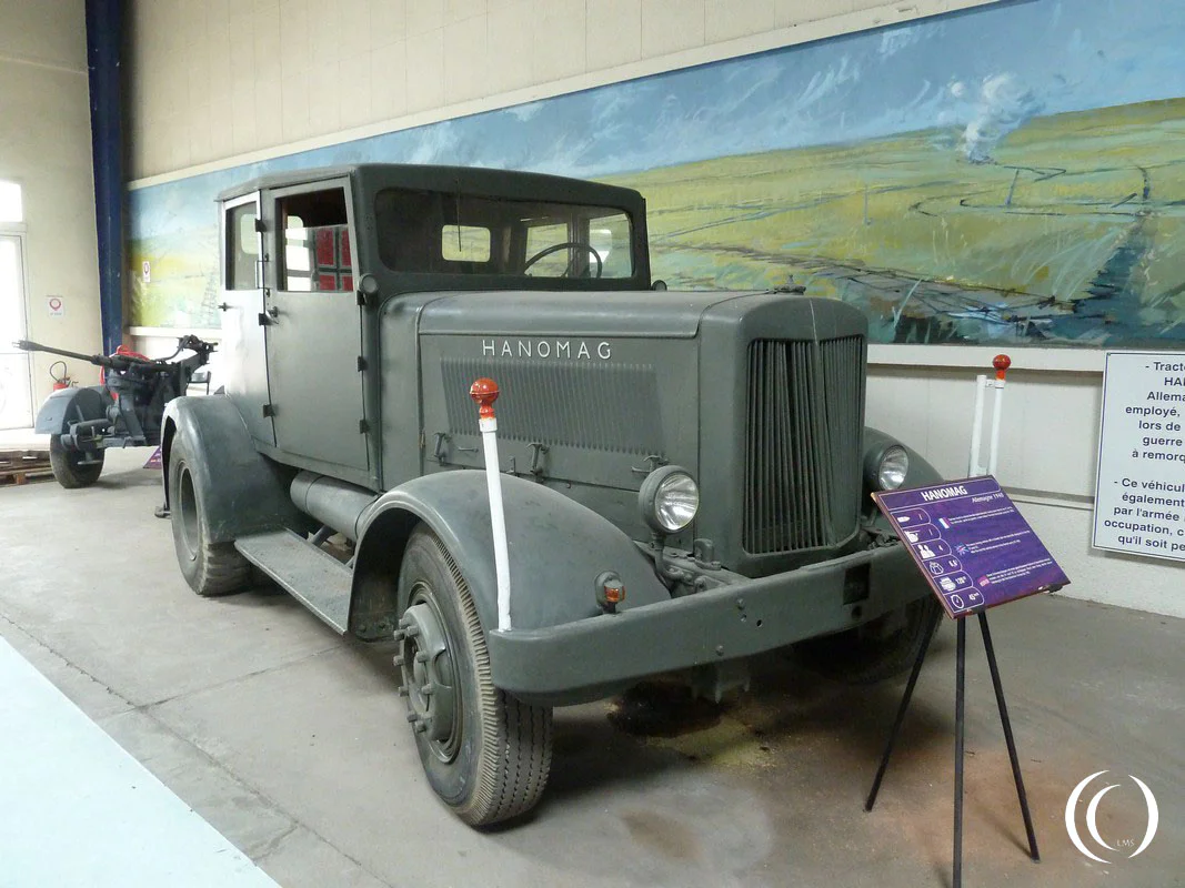 Hanomag SS 100 – German 4×2 Heavy Tractor | LandmarkScout