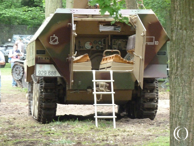 Sd.Kfz. 251 – Medium Armored Personnel Carrier – German Halftrack ...