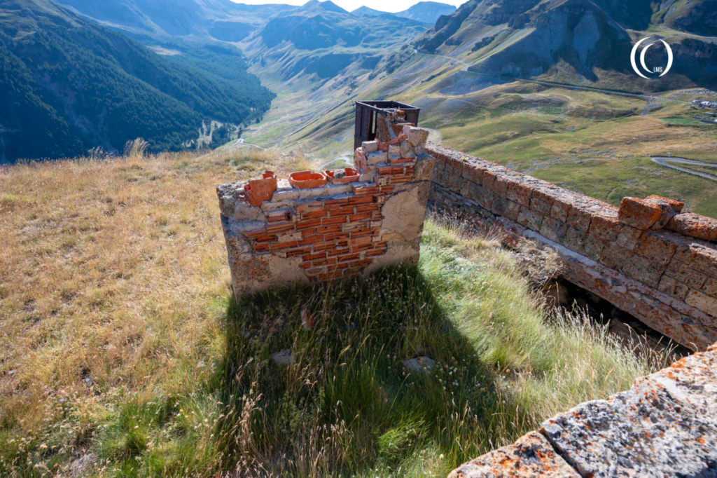 The blockhouse of Mont des Fourches – Jausiers, Saint-Dalmas-le-Selvage ...