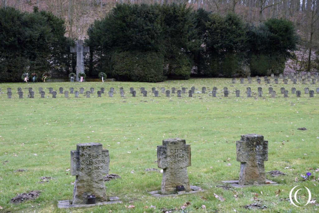 Soldatenfriedhof Böddeken – German Military Cemetery – Büren, Germany ...