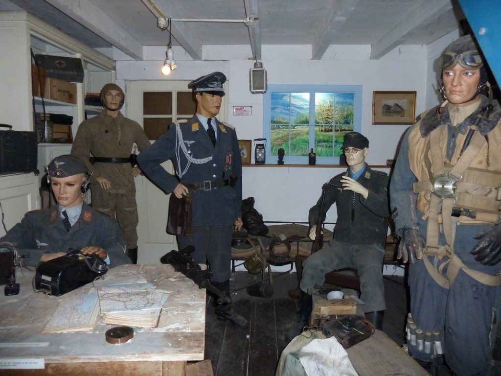 Arnhem War Museum 40-45 Operation Market Garden, Netherlands ...