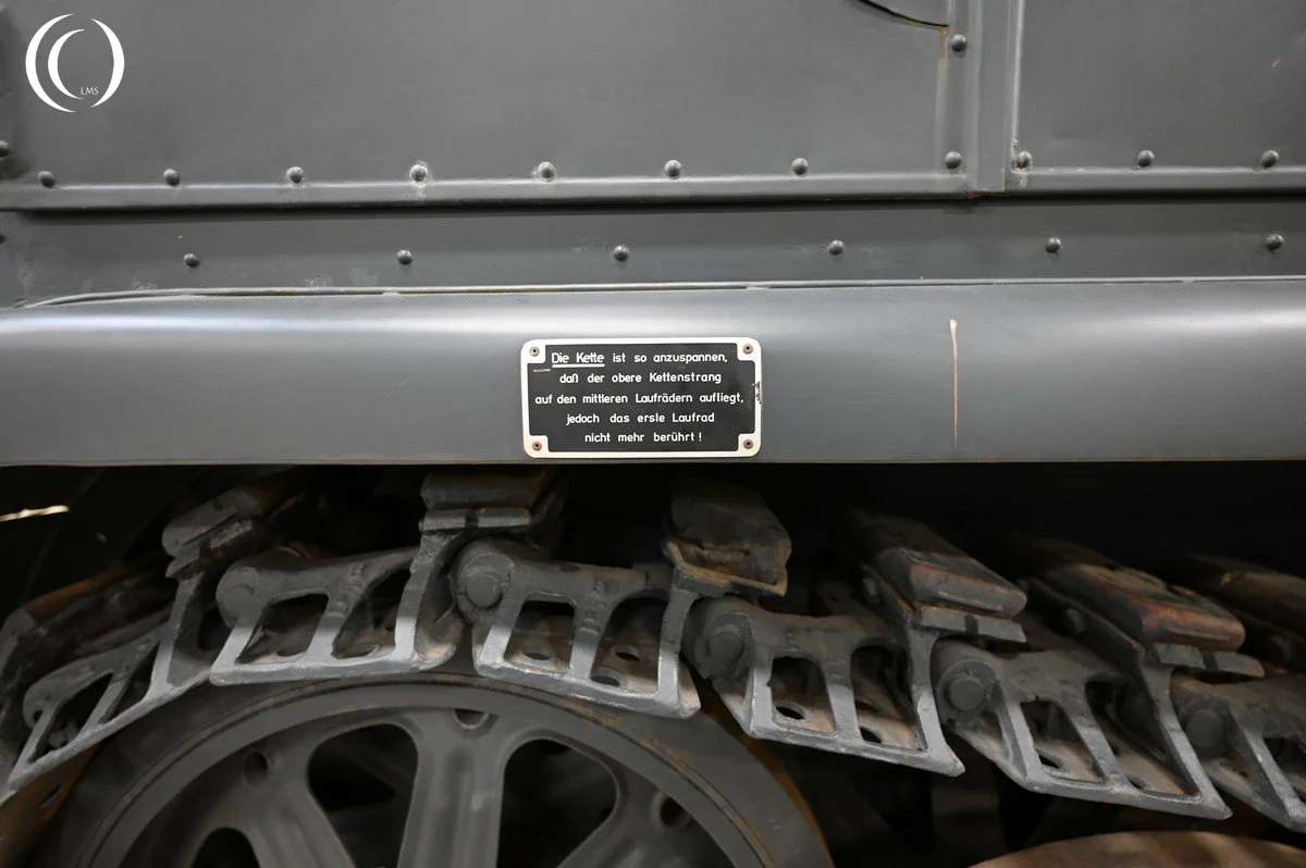 Sd.Kfz. 8 – German 12 tons Heavy Prime Mover Halftrack | LandmarkScout