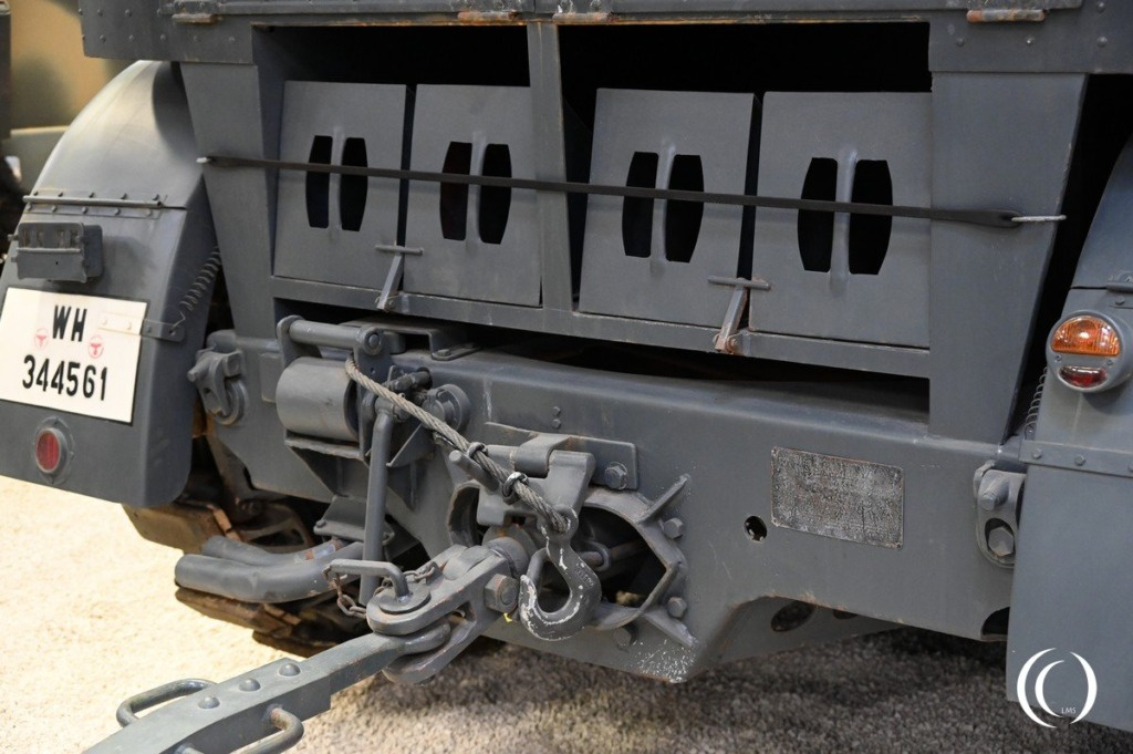 Sd.Kfz. 8 – German 12 tons Heavy Prime Mover Halftrack | LandmarkScout