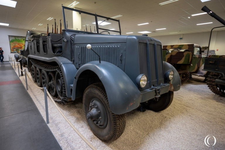 Sd.Kfz. 8 – German 12 tons Heavy Prime Mover Halftrack | LandmarkScout