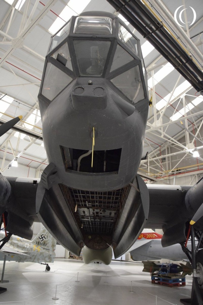 Avro Type 694 Lincoln II – British Long-Range Heavy Bomber | LandmarkScout