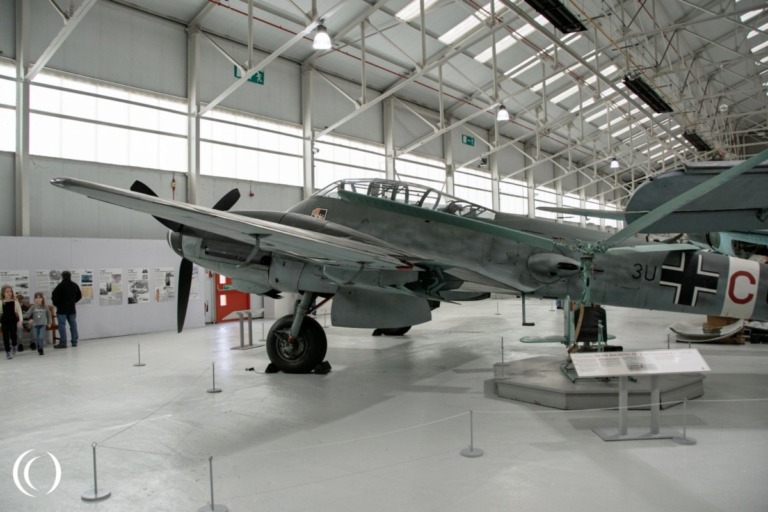 Messerschmitt Me 410 Hornisse – German Heavy Fighter | LandmarkScout