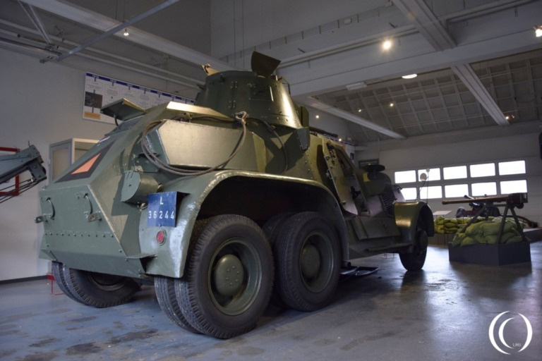 M38 – Landsverk L-180, Dutch Armored Car | LandmarkScout