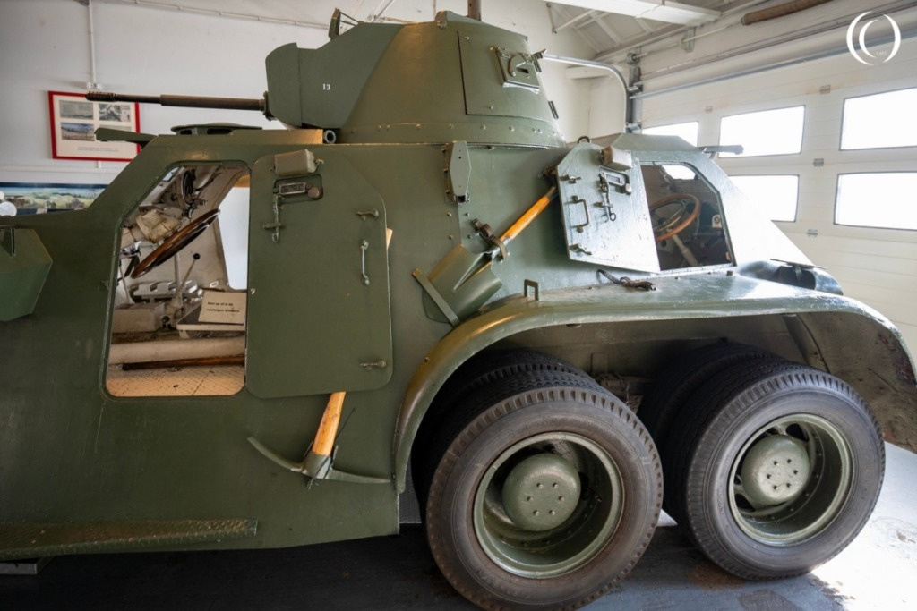 M38 – Landsverk L-180, Dutch Armored Car | LandmarkScout