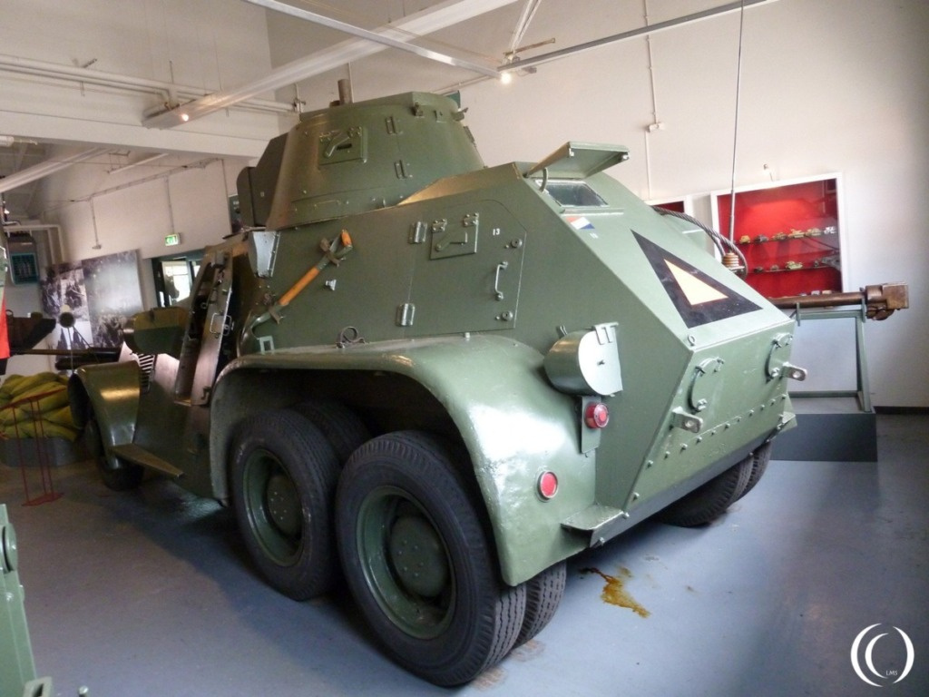 M38 – Landsverk L-180, Dutch Armored Car | LandmarkScout