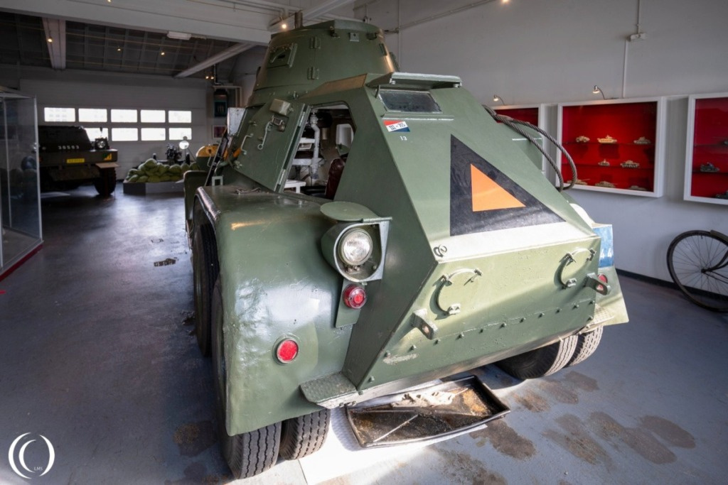 M38 – Landsverk L-180, Dutch Armored Car | LandmarkScout