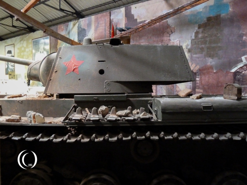 KV-1 Kliment Voroshilov M1940 with F-32 Gun – Soviet Heavy Tank ...