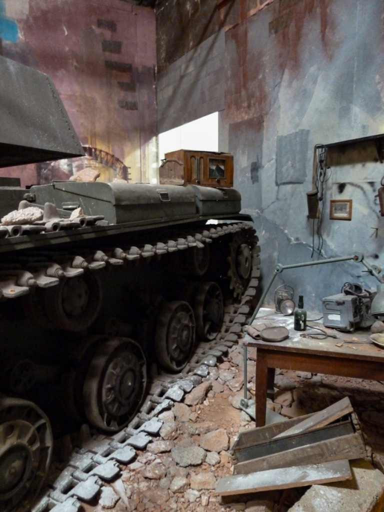 KV-1 Kliment Voroshilov M1940 with F-32 Gun – Soviet Heavy Tank ...