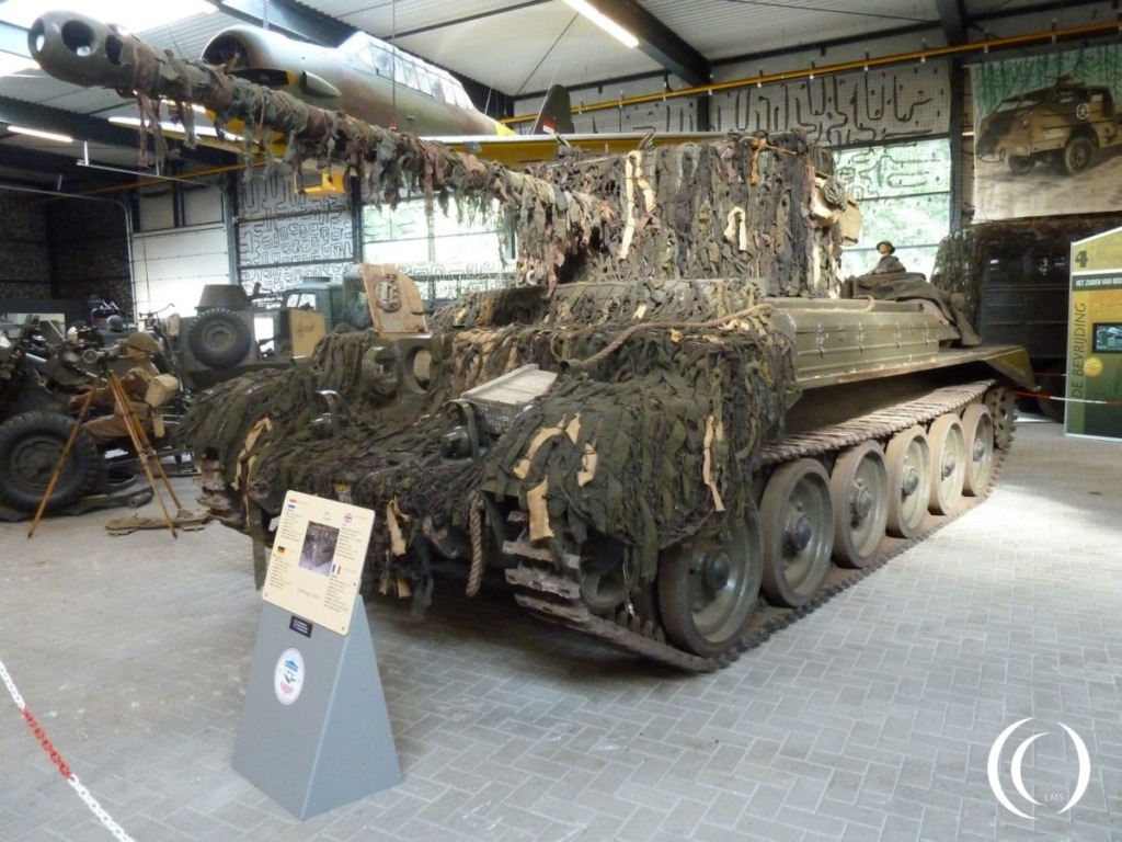 Cruiser Tank Mk VIII Challenger (A30) – British Medium Tank | LandmarkScout