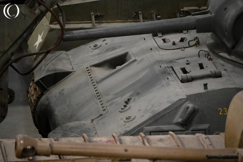 Assault Tank T14 – Anglo-American Heavy Tank | LandmarkScout