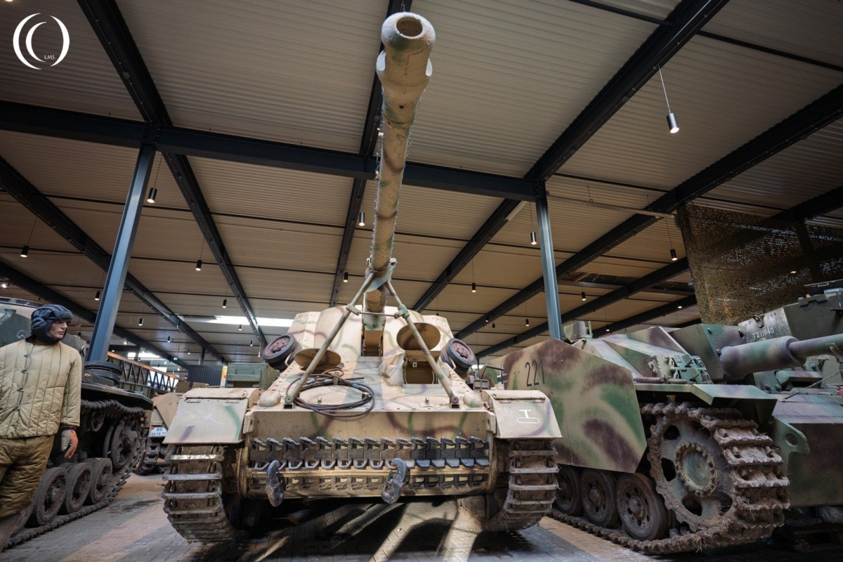 Panzerjäger Nashorn Sd.Kfz. 164 – German Tank Destroyer | LandmarkScout