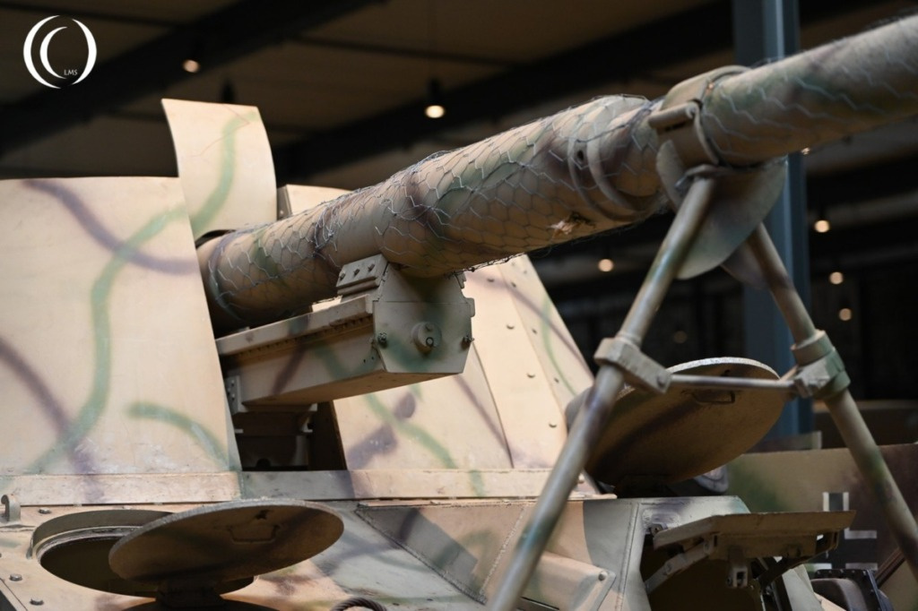 Panzerjäger Nashorn Sd.Kfz. 164 – German Tank Destroyer | LandmarkScout